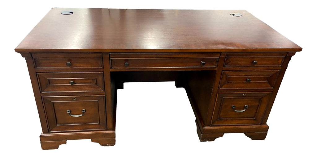 Pre-Owned Desks – Value Office Furniture & Equipment